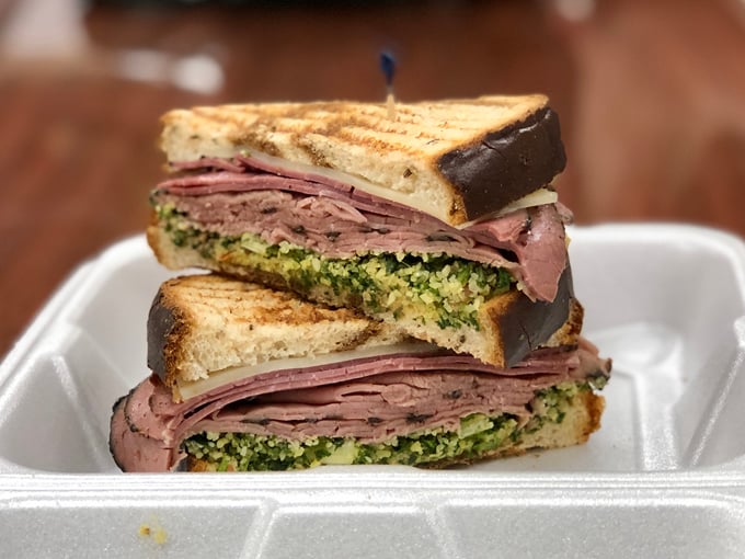 pinegrove market and deli 5