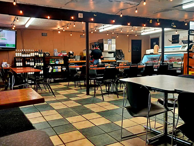 pinegrove market and deli 9