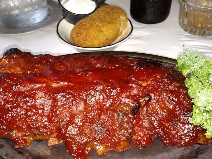 pinewood supper club 6