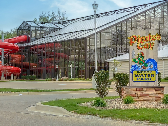 pirate's cay indoor water park 2