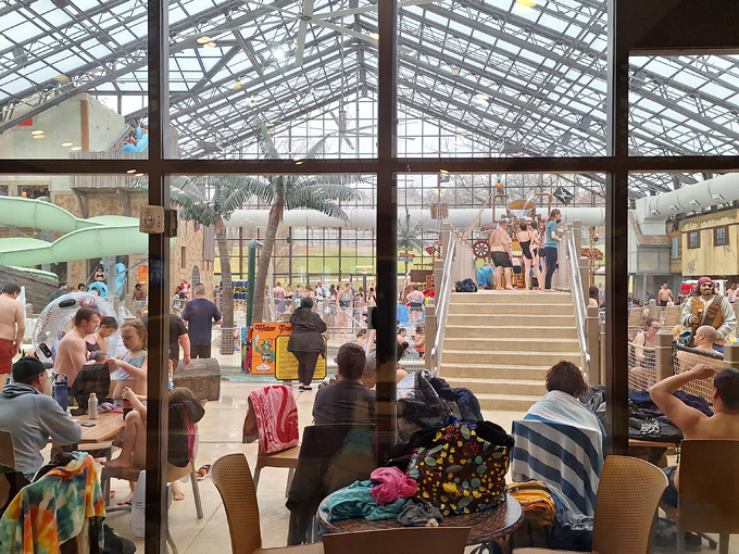 pirate's cay indoor water park 9