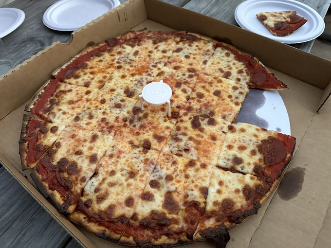 quonset pizza 7