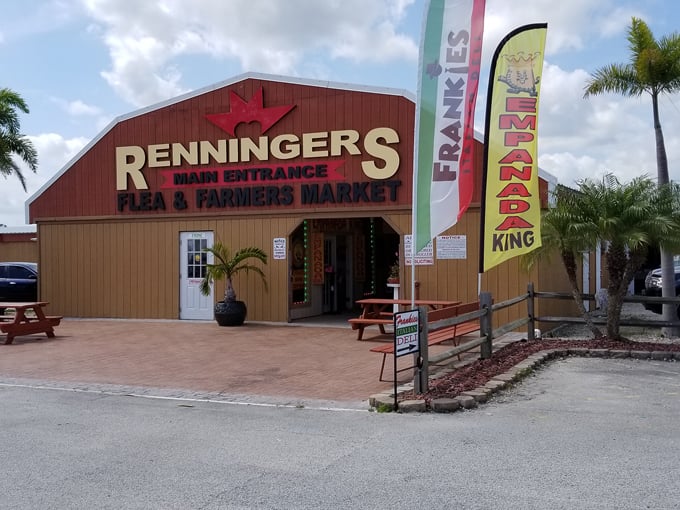 renningers flea and farmers market 1