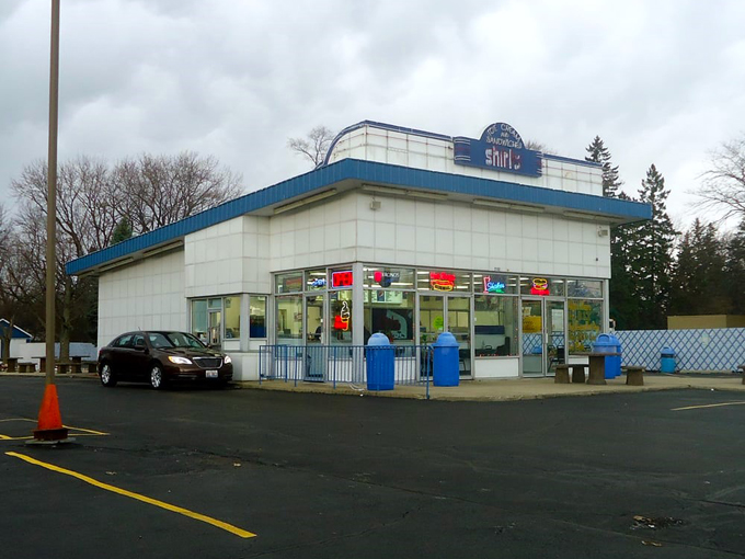 shirl's drive in waukegan 2