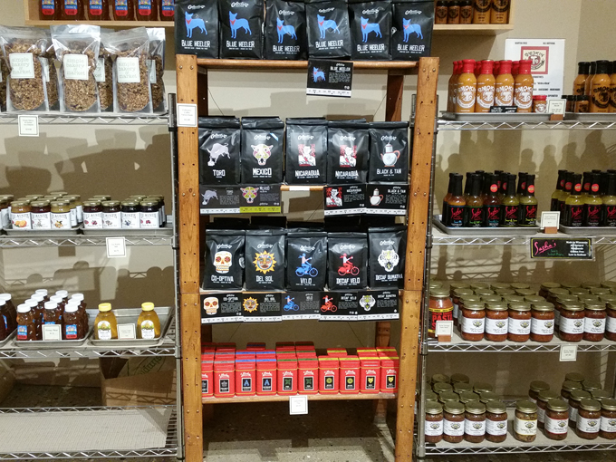 simple bakery & market 6