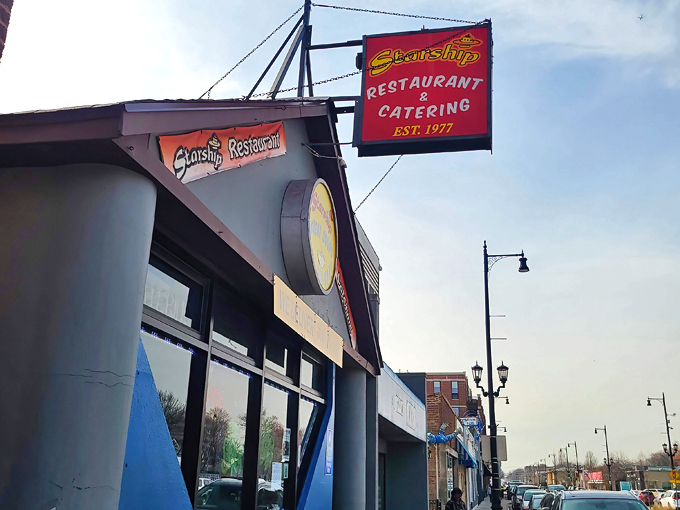 Starship Restaurant & Catering 1