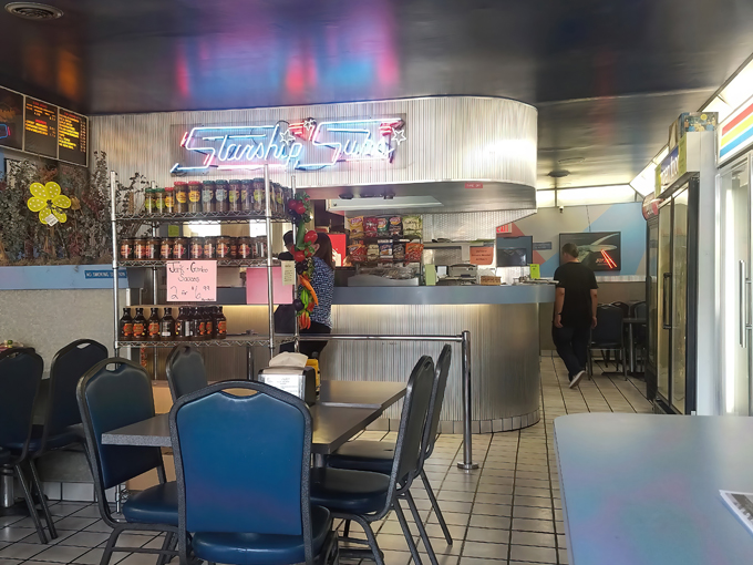 Starship Restaurant & Catering 2