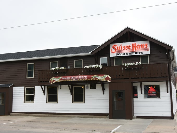 suisse haus food & spirits 1