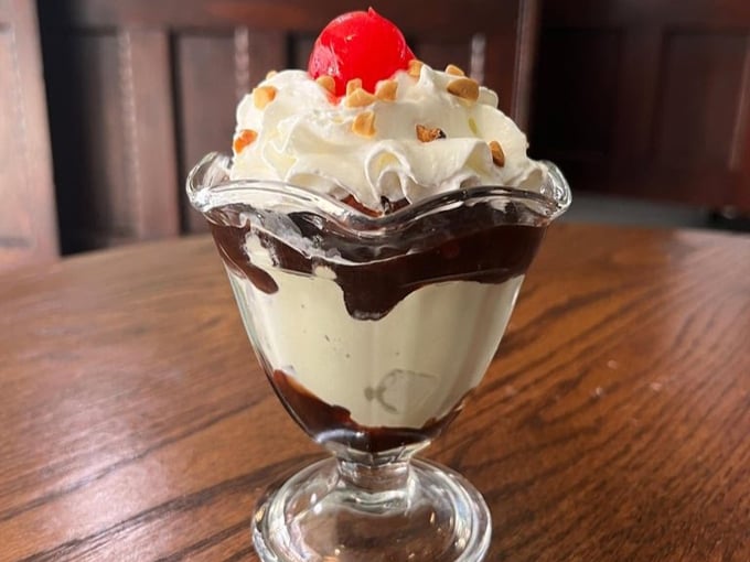 the brown cow ice cream parlor 6