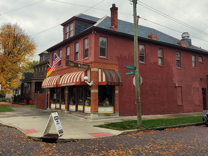 The French Onion Soup At This Ohio Restaurant Is So Delicious, You’ll ...