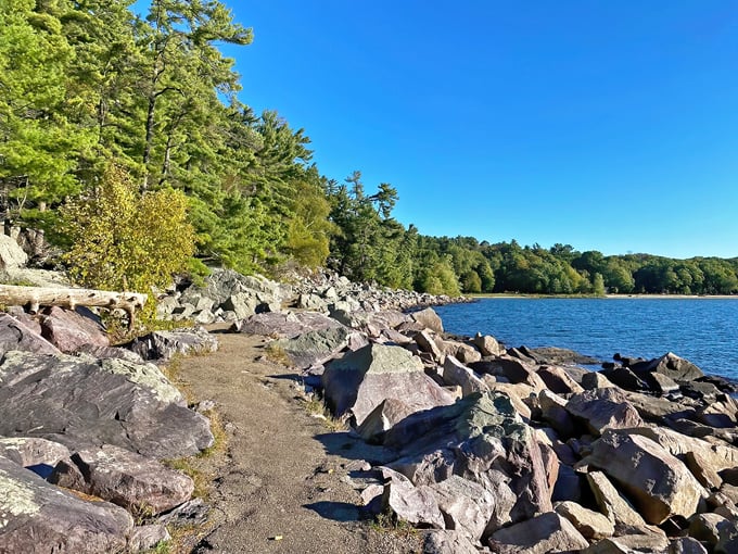 the tumbled rocks trail 1