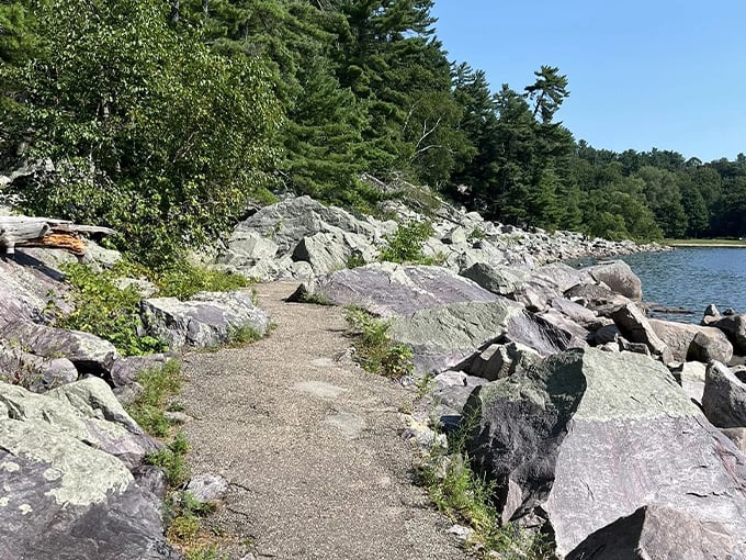 the tumbled rocks trail 2