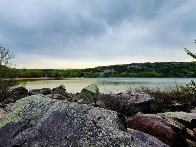 the tumbled rocks trail 7