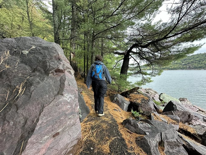 the tumbled rocks trail 8