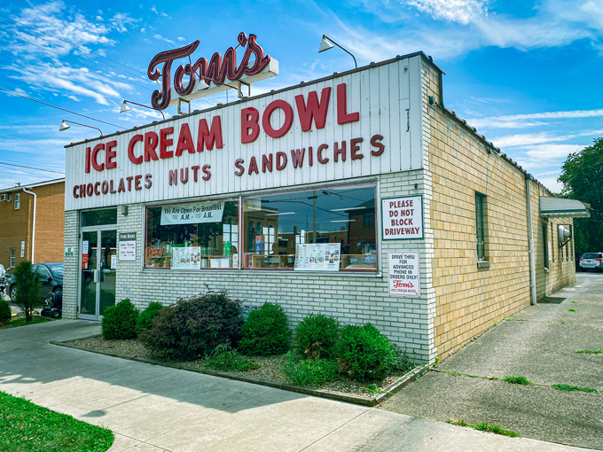 tom's ice cream bowl 1