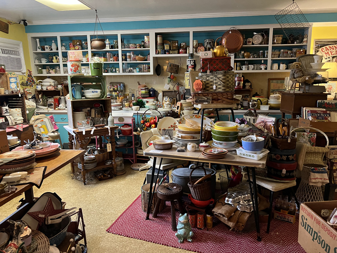 treasure house antiques & collectibles llc 9