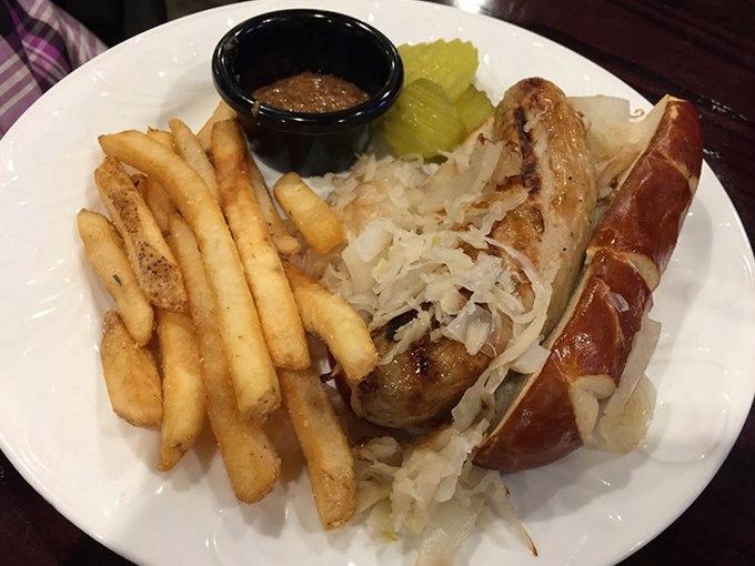 turner hall ratskeller restaurant 6