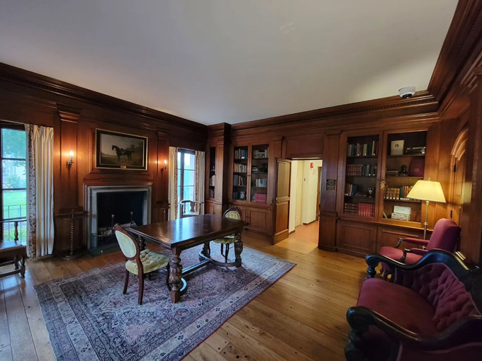 villa terrace decorative arts museum 6