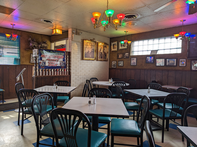 vito & nick's pizzeria 2