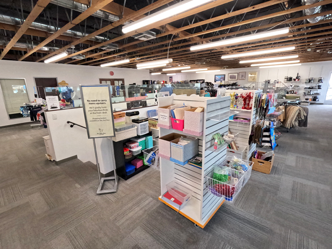 White Dove Thrift Shoppe 2