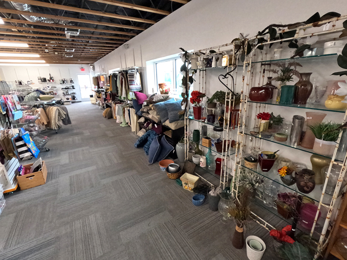 White Dove Thrift Shoppe 6