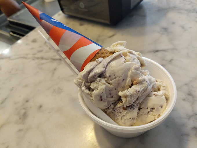 Wilson's Restaurant & Ice Cream Parlor 6