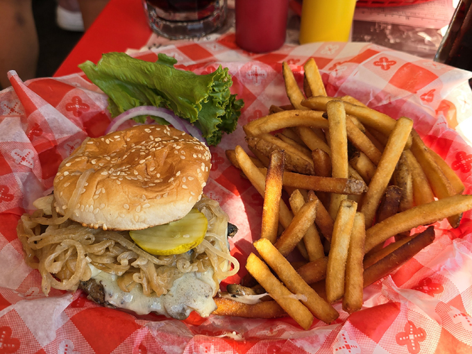 wilson's restaurant & ice cream parlor 7