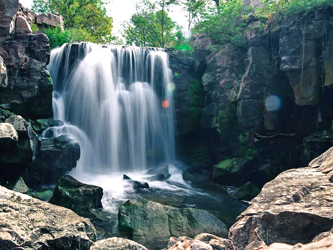 Winnewissa Falls (Pipestone)