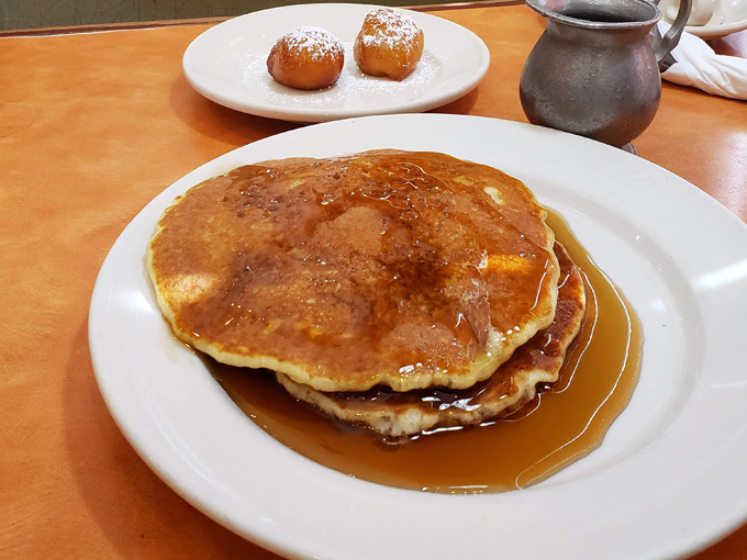 yia yia's pancake house & restaurant 4