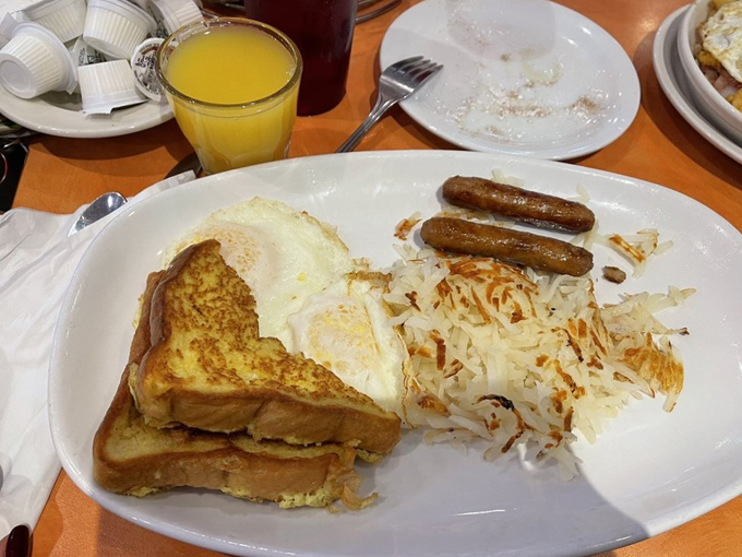 yia yia's pancake house & restaurant 7