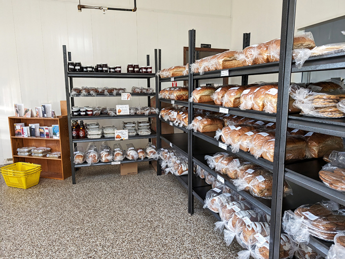 yoder's bakery (bonduel) 2