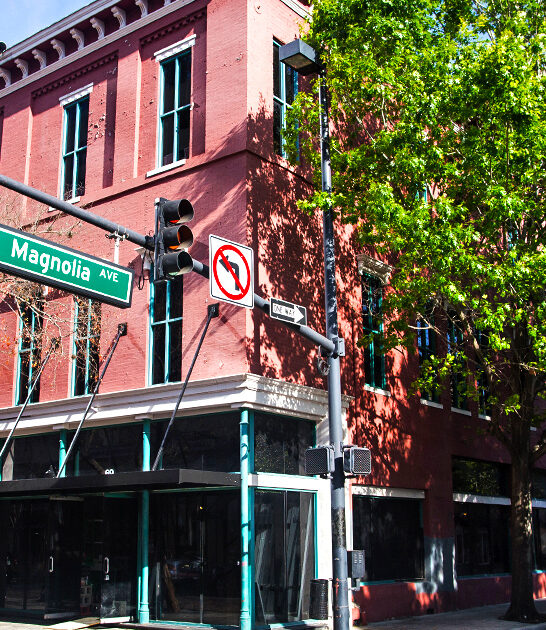 antique filled speakeasy florida ftr