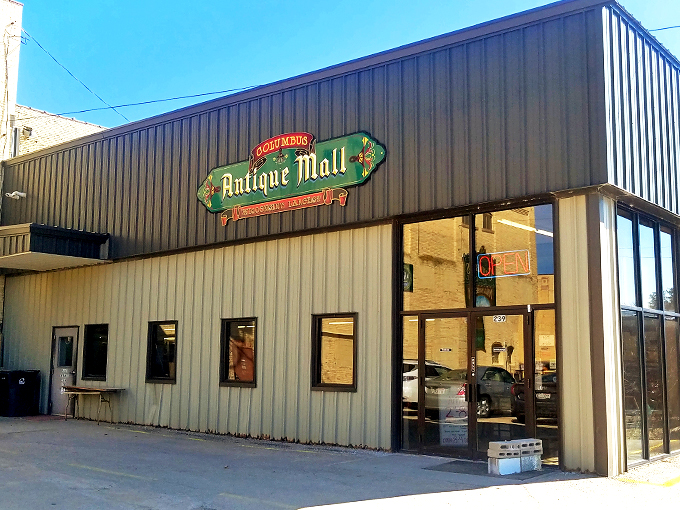 antique road trip wisconsin 4