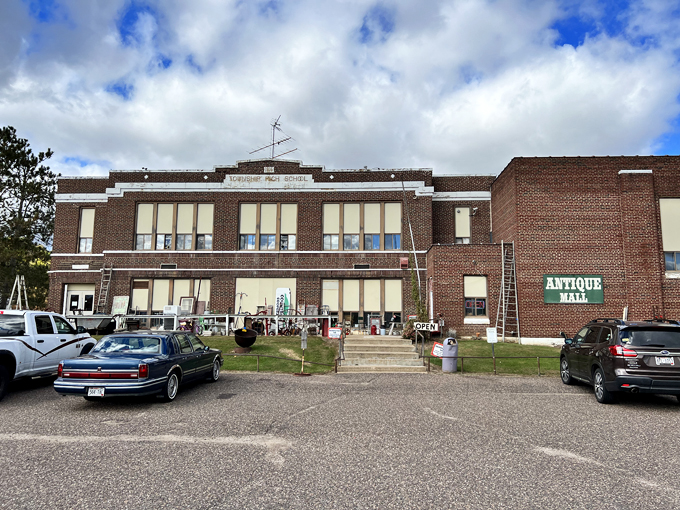 antique road trip wisconsin 8