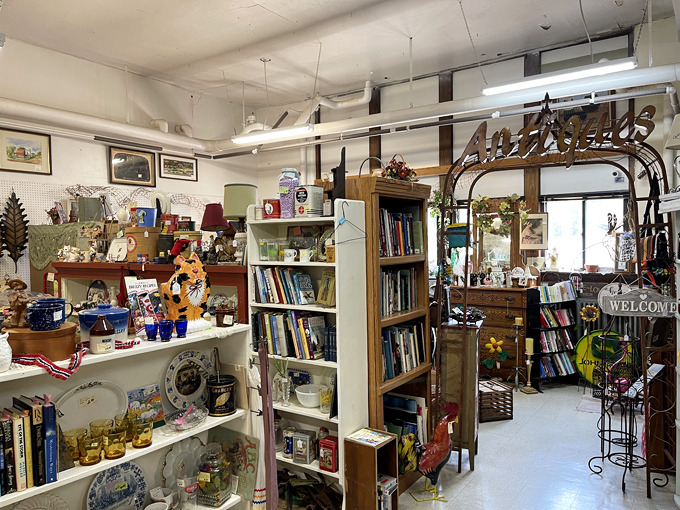 antique road trip wisconsin 9