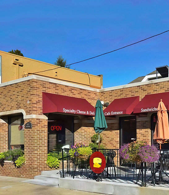 cheese sausage restaurant wisconsin ftr