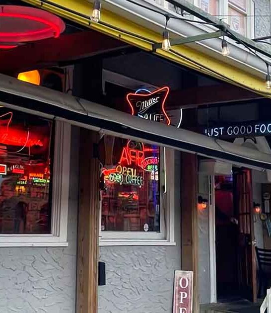 delicious burgers ohio restaurant ftr