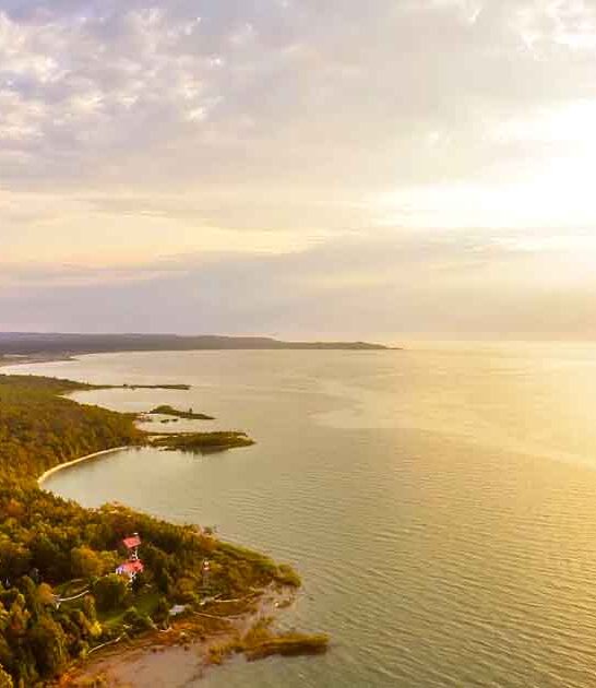 dreamy waterfront town michigan ftr