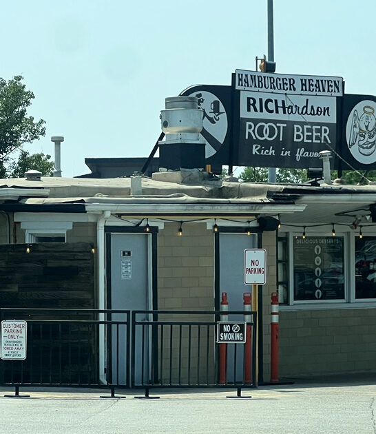 famous massive burgers illinois ftr