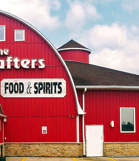giant red barn illinois ftr