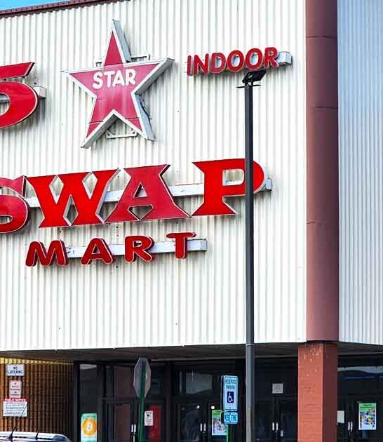 gigantic flea market illinois ftr