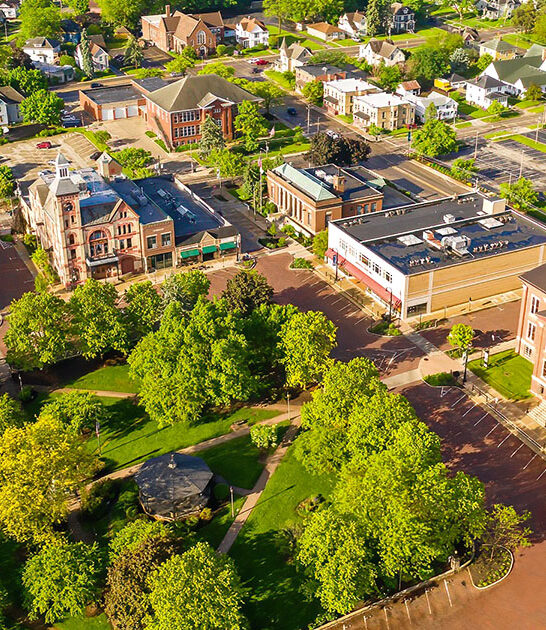 gorgeous illinois small town ftr