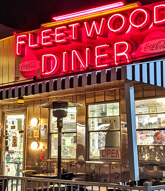 hippie restaurant michigan ftr