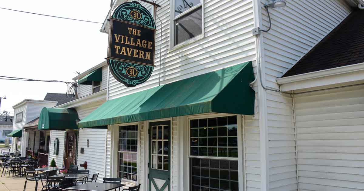 This Historic Tavern In Illinois Has The Best Friday Fish Fry In The ...