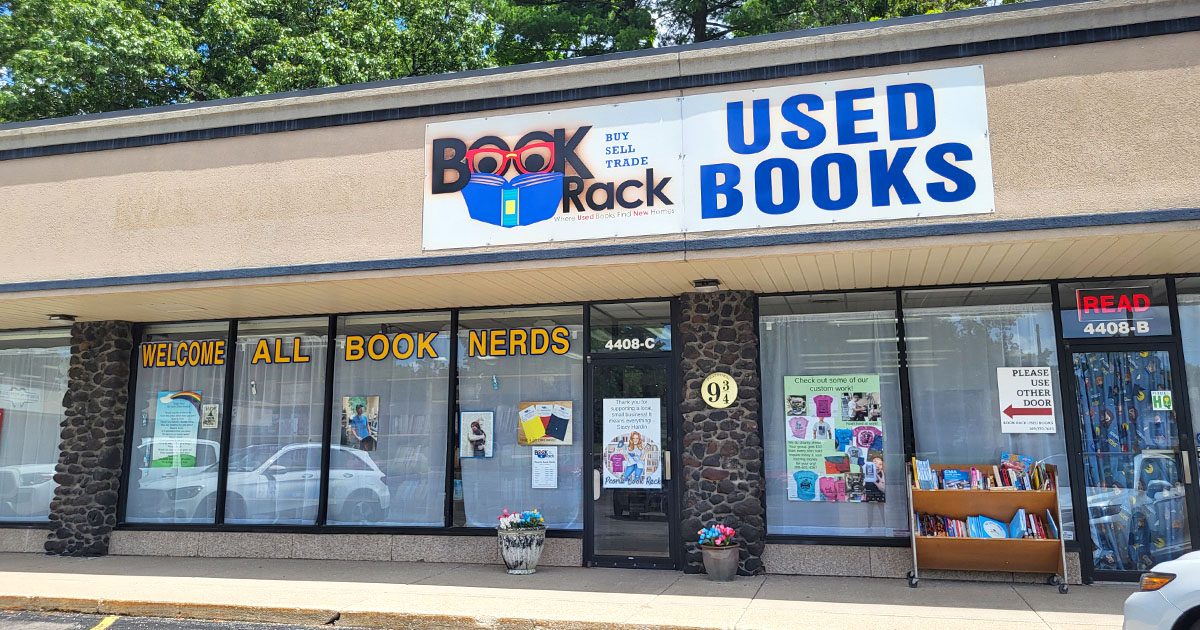 The Massive Bookstore In Illinois Where You’ll Find Thousands Of ...