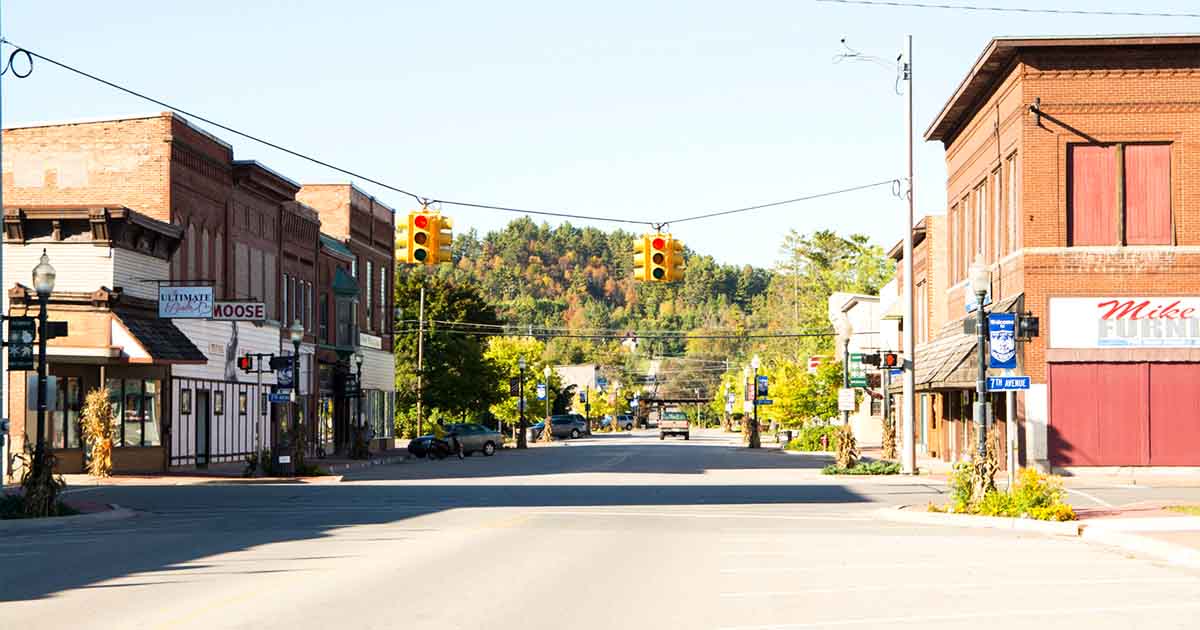 The Irresistibly Charming Town In Michigan That’s Perfect For Weekend ...