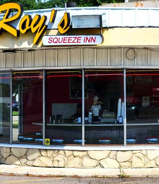 most delicious burgers michigan ftr