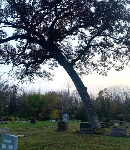most eerie graveyard illinois ftr