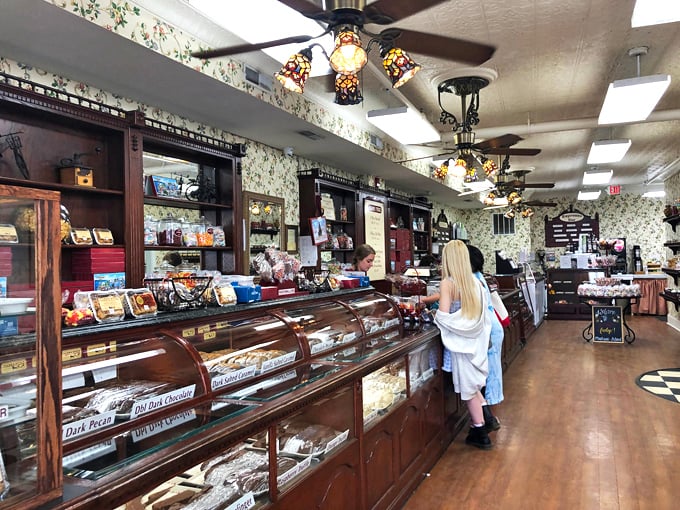 Joann's Fudge (Mackinac Island) 1