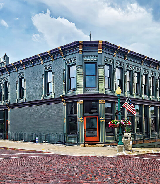 nostalgic tiny town illinois ftr